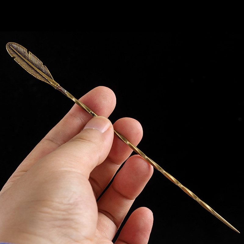 Retro Brass Cigar Pin