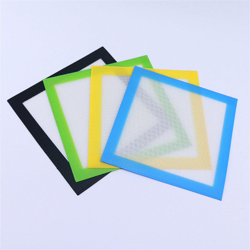 Square Silicone Dab Mat | LOOKAH